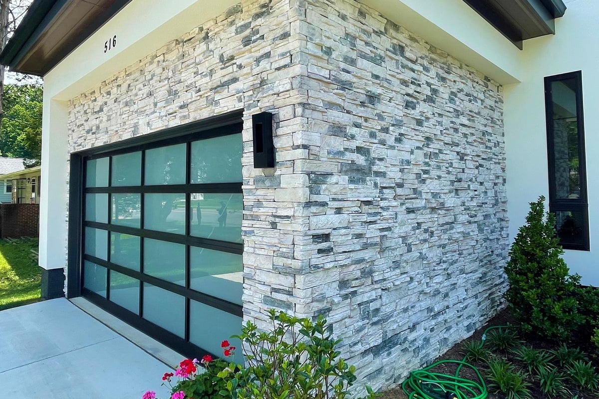 Ledgestone