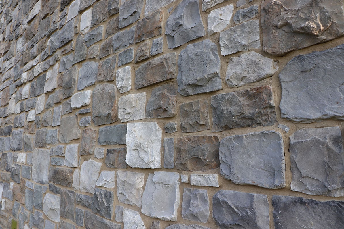 Choosing the Right Quality Stone Veneer Color and Style for Your ...