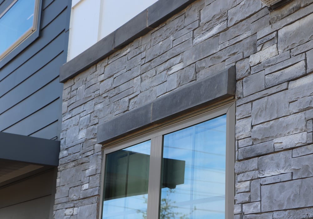Vinyl Siding To Stone Water Table Starting Siding On A Water Table