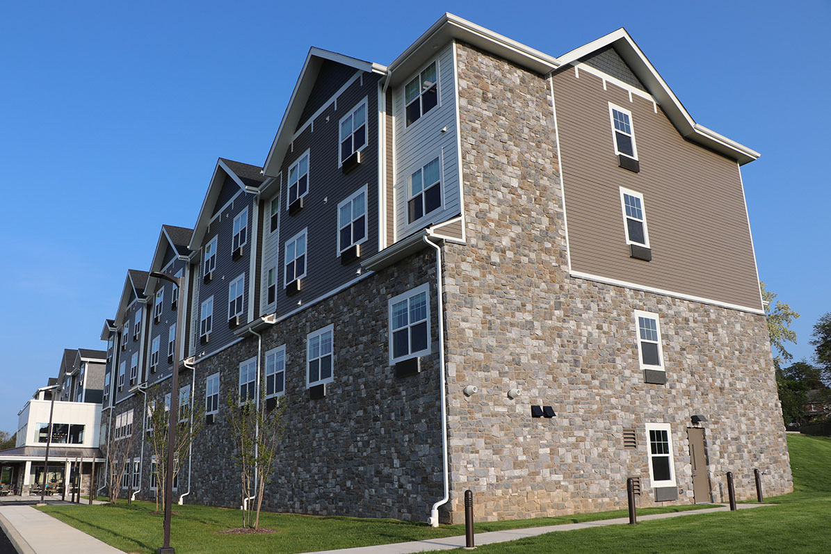 Choosing the Right Quality Stone Veneer Color and Style for Your ...